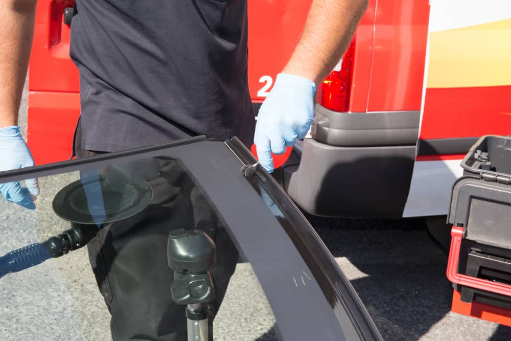 Same-Day Windshield Replacement: 5 Factors That Matter